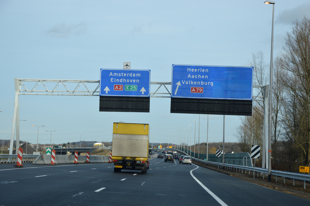 Structural Assessment of Road Signs - Femto Engineering